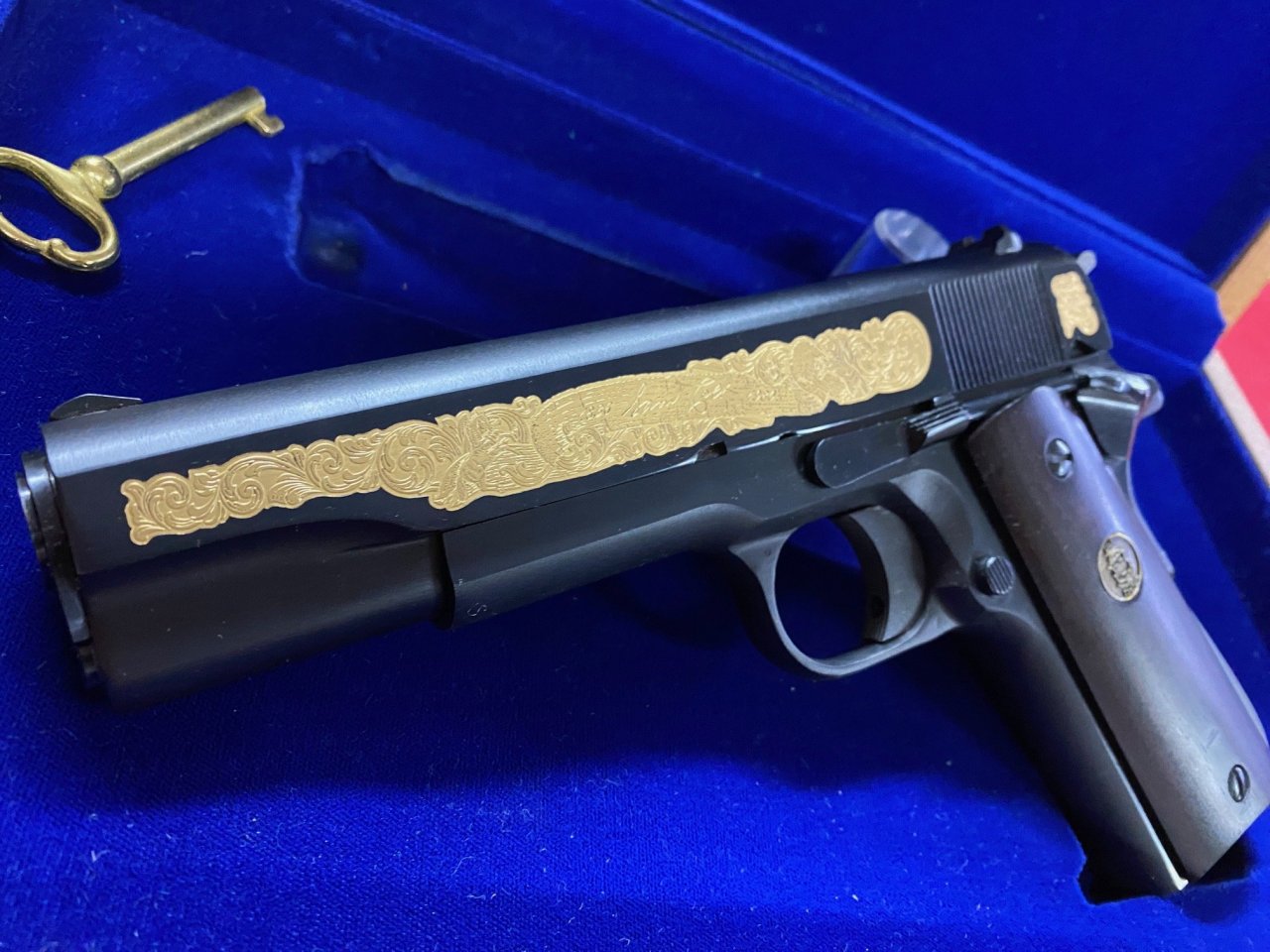 Pistole sam. Colt, Model: 1911 Signature, Ráže: .45 ACP, hl.: 5", Colt ...